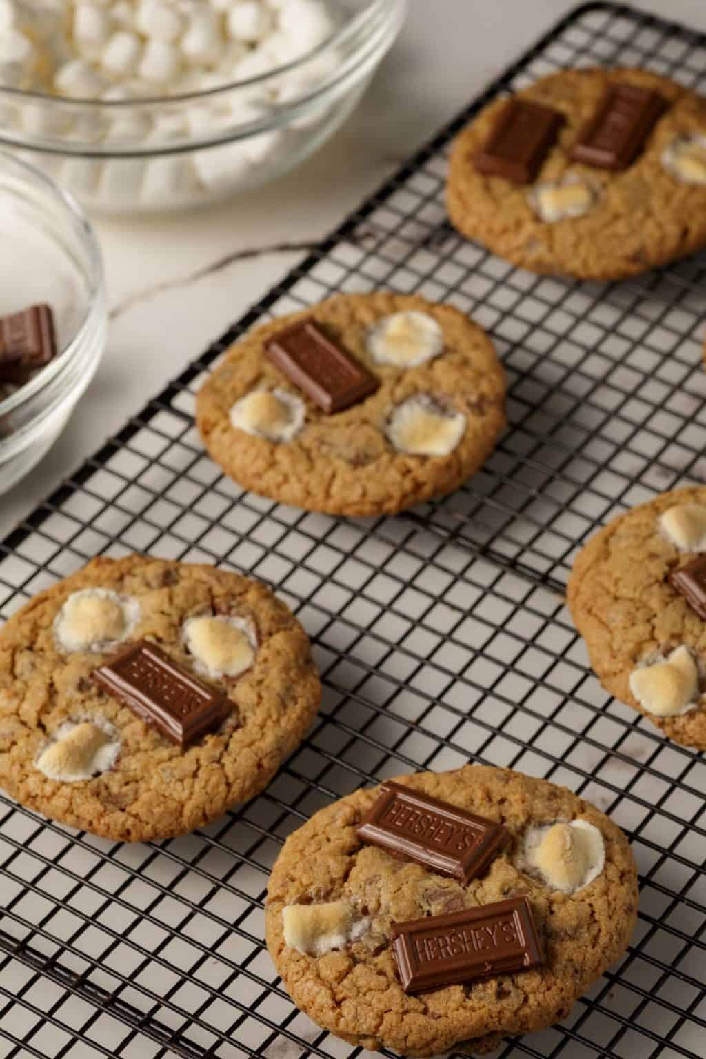S'mores Cookies Recipe (VIDEO) - Butter & Baggage