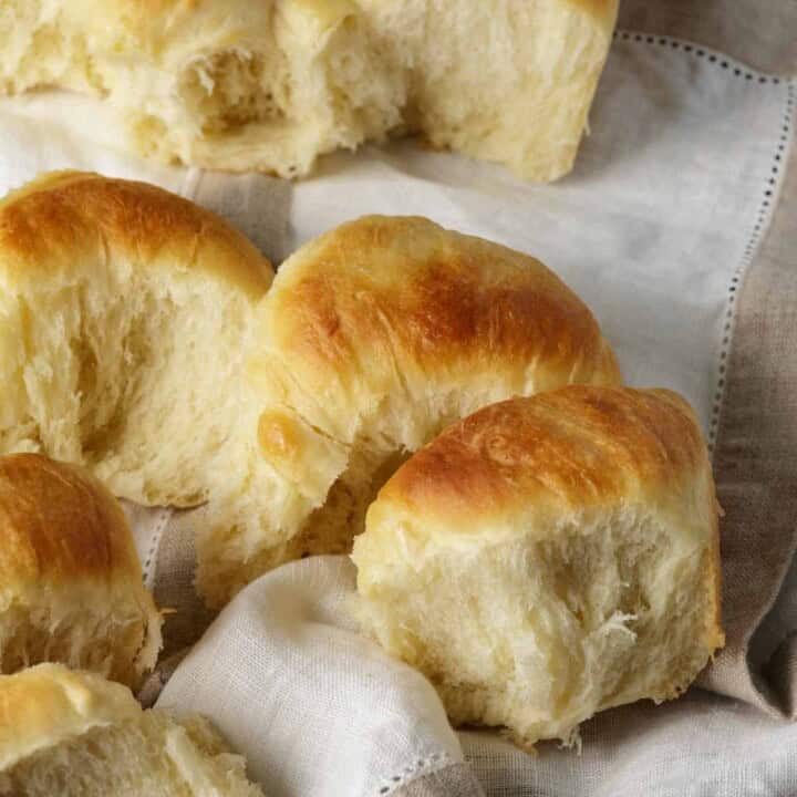 Homemade Yeast Dinner Rolls - Butter & Baggage