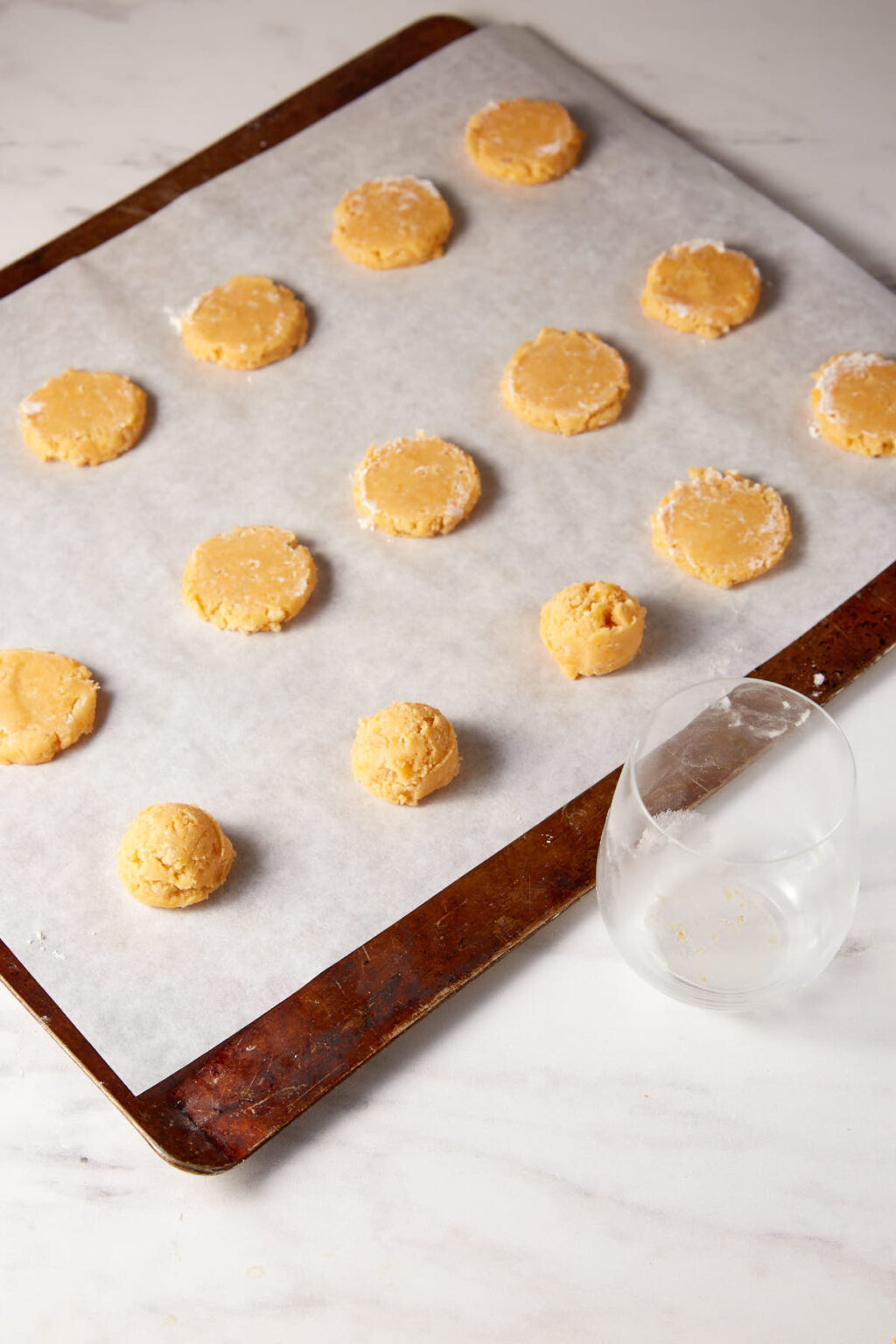 Crispy Cheese Wafers with Rice Krispies (Cheese Crispies) - Butter ...