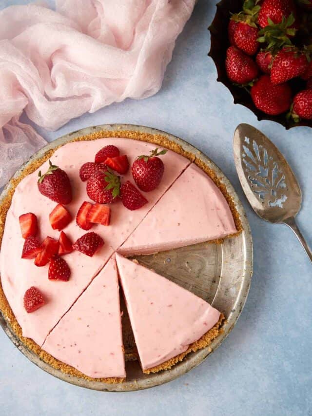 Easy Easter Pie with Strawberries - Butter & Baggage
