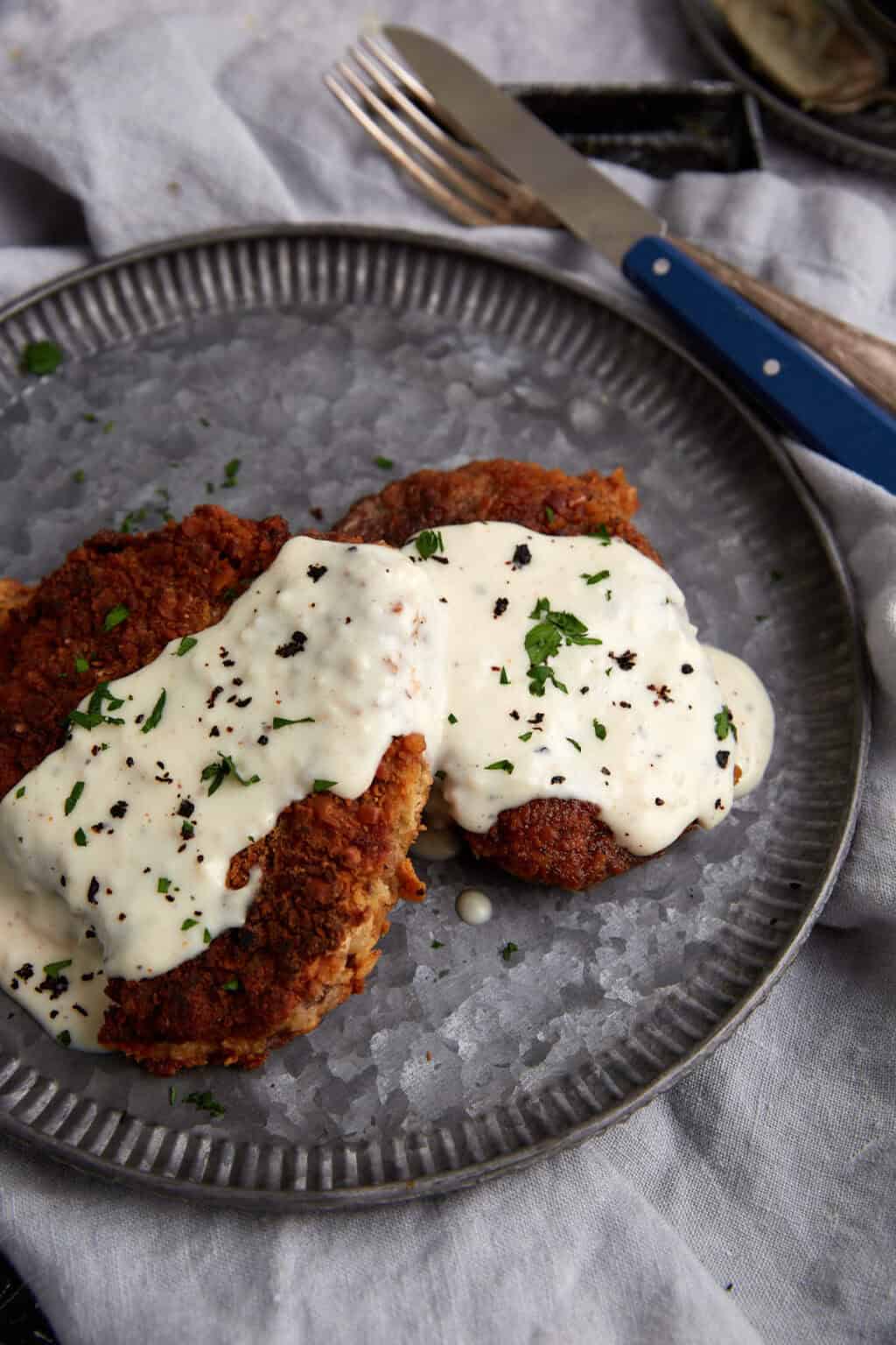 Southern White Country Gravy (Milk Gravy) - Butter & Baggage