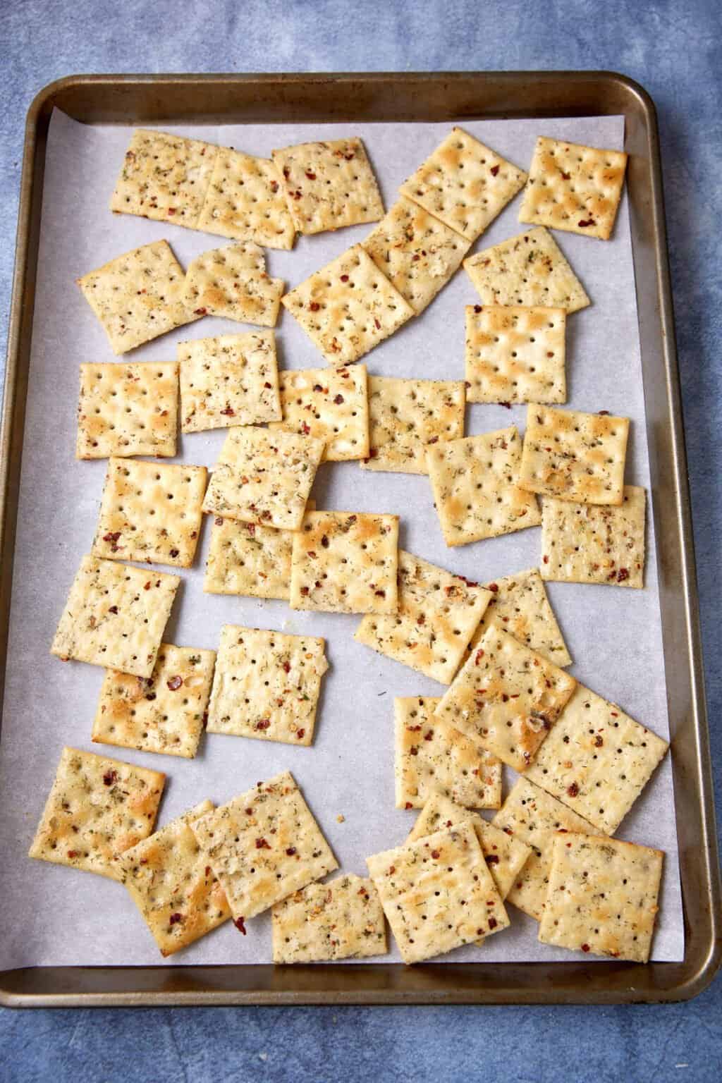 Fire Cracker Recipe with Saltines - Butter & Baggage