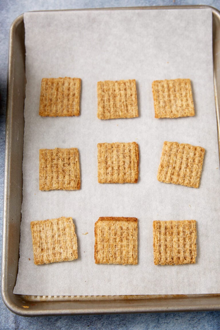 10-Minute Triscuit Appetizers with Dill Pickles and Cheese - Butter ...