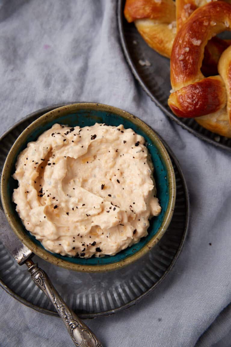 Creamy Beer Cheese Spread – A Classic Kentucky Appetizer - Butter & Baggage
