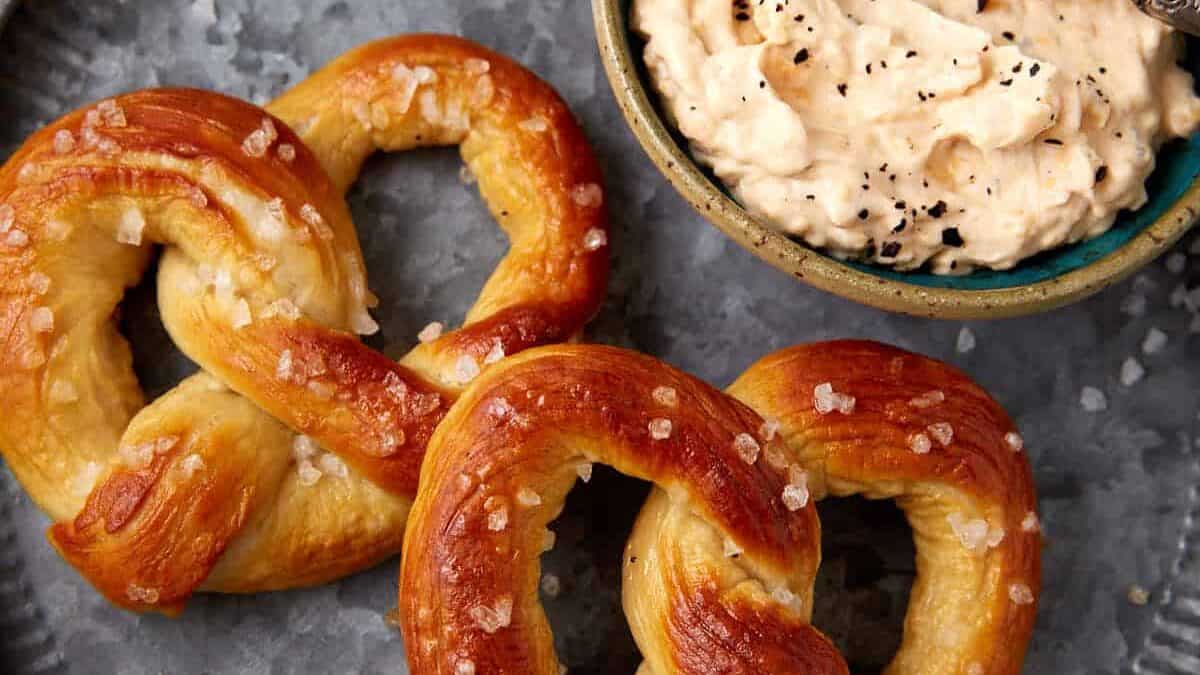 Easy Homemade Soft Pretzels (Better Than the Mall) - Butter & Baggage
